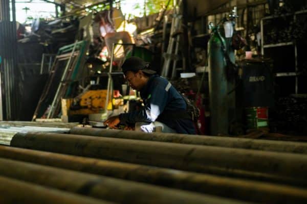 8 Tips to Find the Perfect Industrial Equipment Supplier
